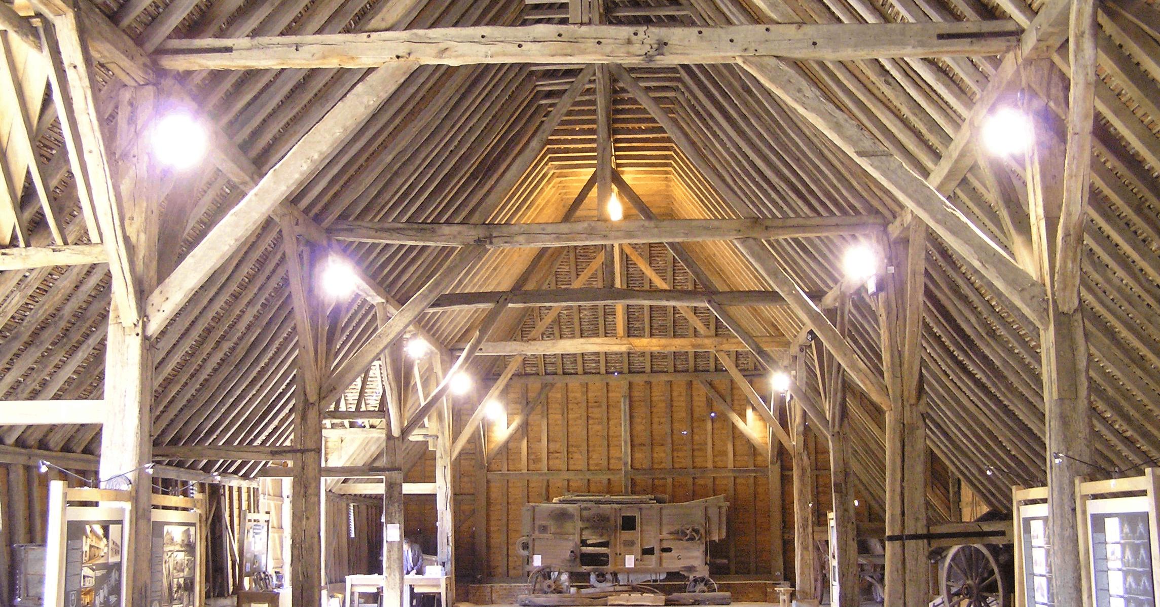 What’s the Best Lighting Solution for Your Barn?