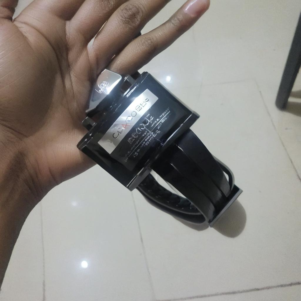 Sleek Modern Electrical Relay Switch - Showcase Your Innovation